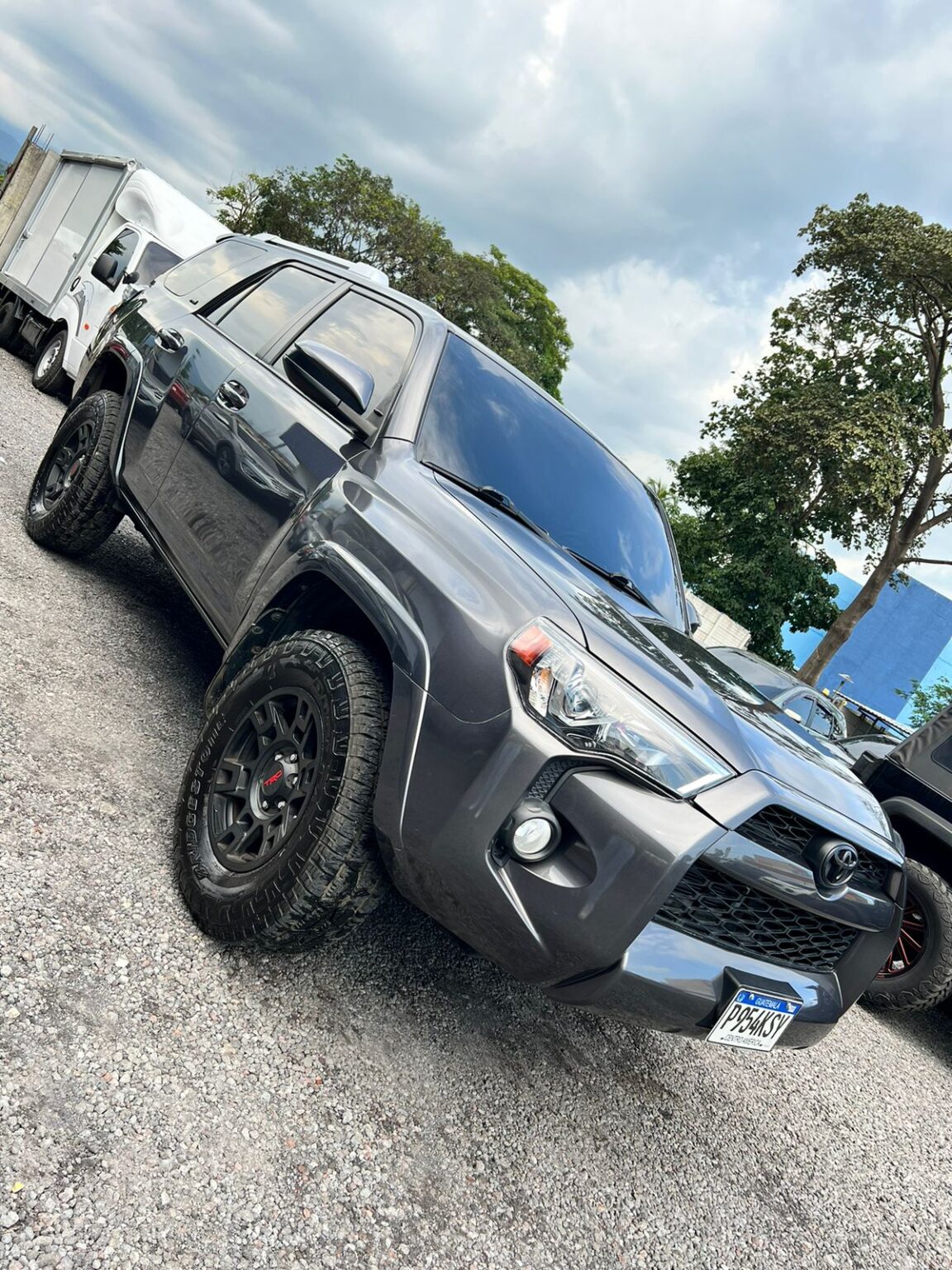 TOYOTA RUNNER 2016 4WD 4.0 GASOLINA 3 FILAS – Importadora Benjy de ...