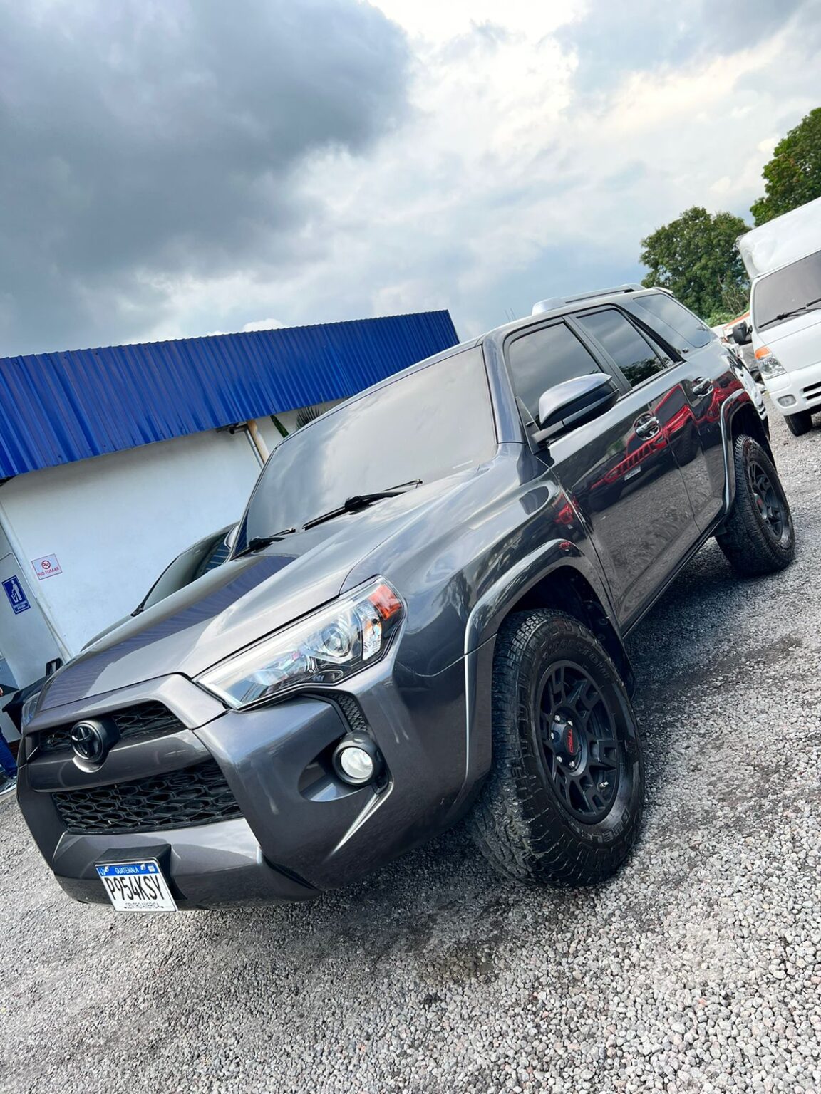 TOYOTA RUNNER 2016 4WD 4.0 GASOLINA 3 FILAS – Importadora Benjy de ...